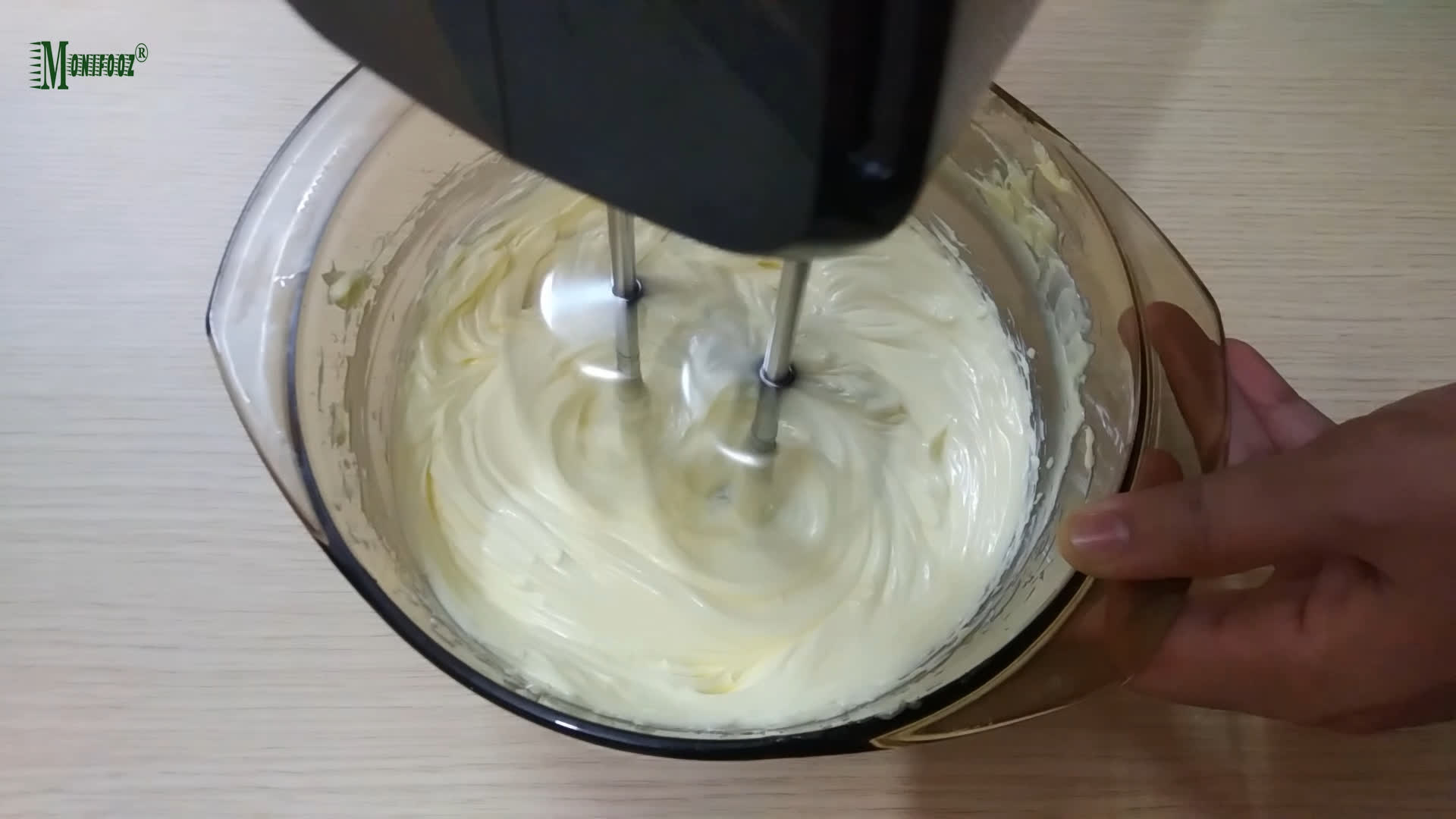 How to make Buttercream? | Monifooz